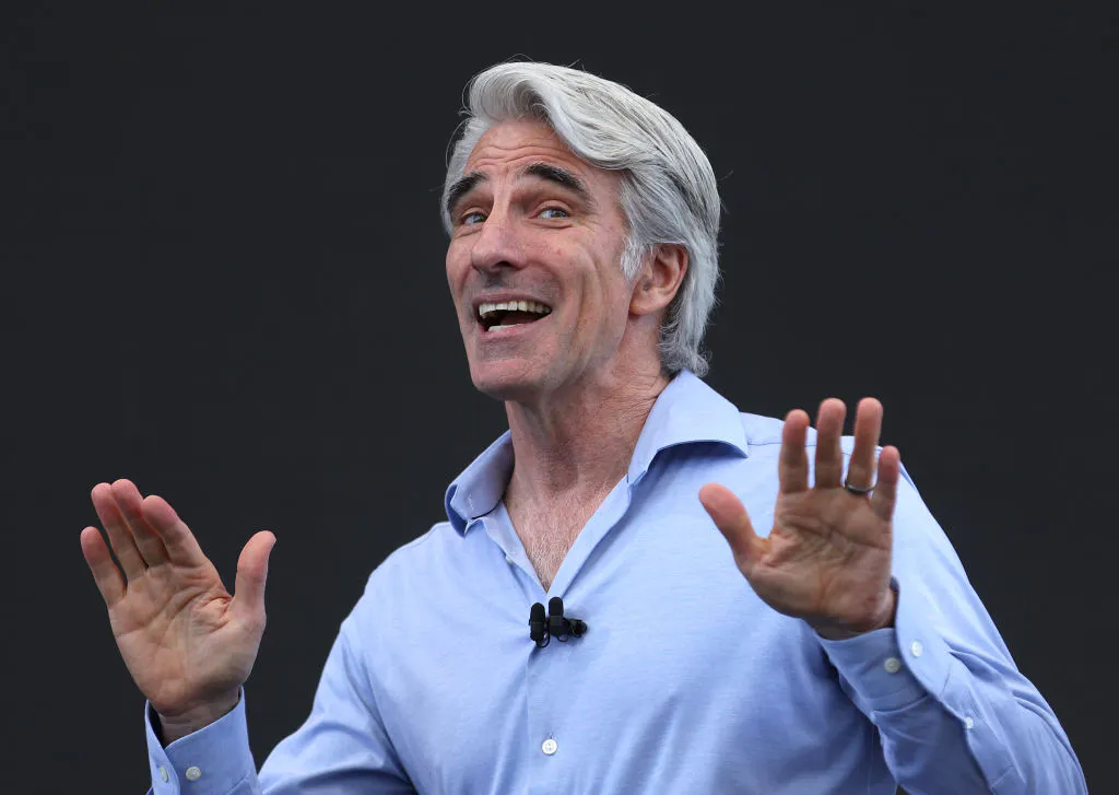 Apple’s software chief says new AI features rely on “blockchain” like ...