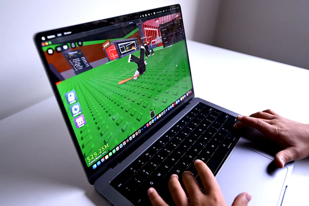 Roblox craters after Q1 daily active users miss estimates while ...